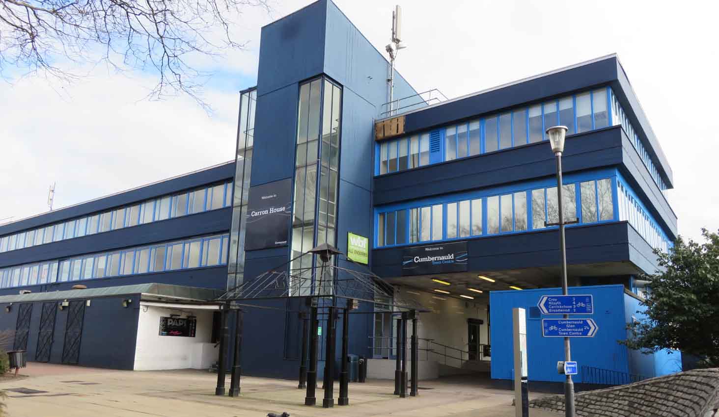 Alex and Bob`s Blue Sky Scotland: Cumbernauld Part Two. Meeting a ...