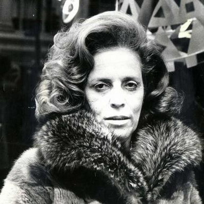 ZUZU ANGEL - (54 anos) Estilista * Curvelo, MG (05/06/1921) - GEMEOS