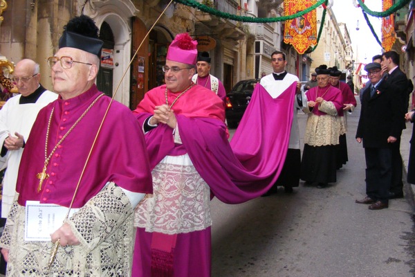 Adeste Fideles, Be Enlightened: Bishop