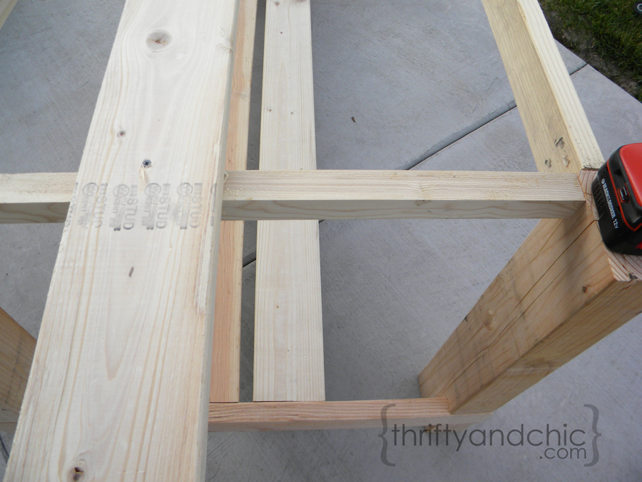 Thrifty and Chic - DIY Projects and Home Decor