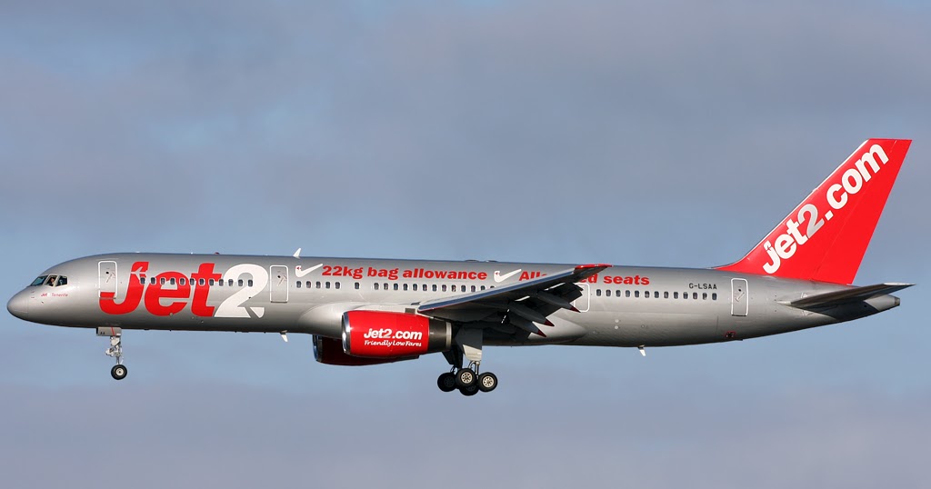 WORLD AIRCRAFT IMAGES by Terry Wade: G-LSAA B752 EXS GCFV ...
