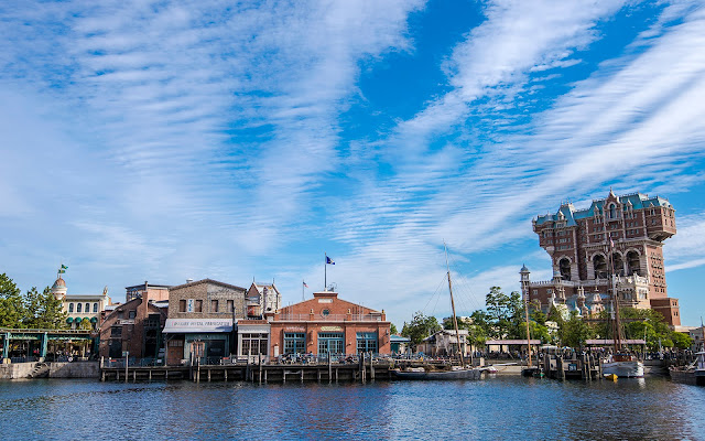 Along the American Waterfront