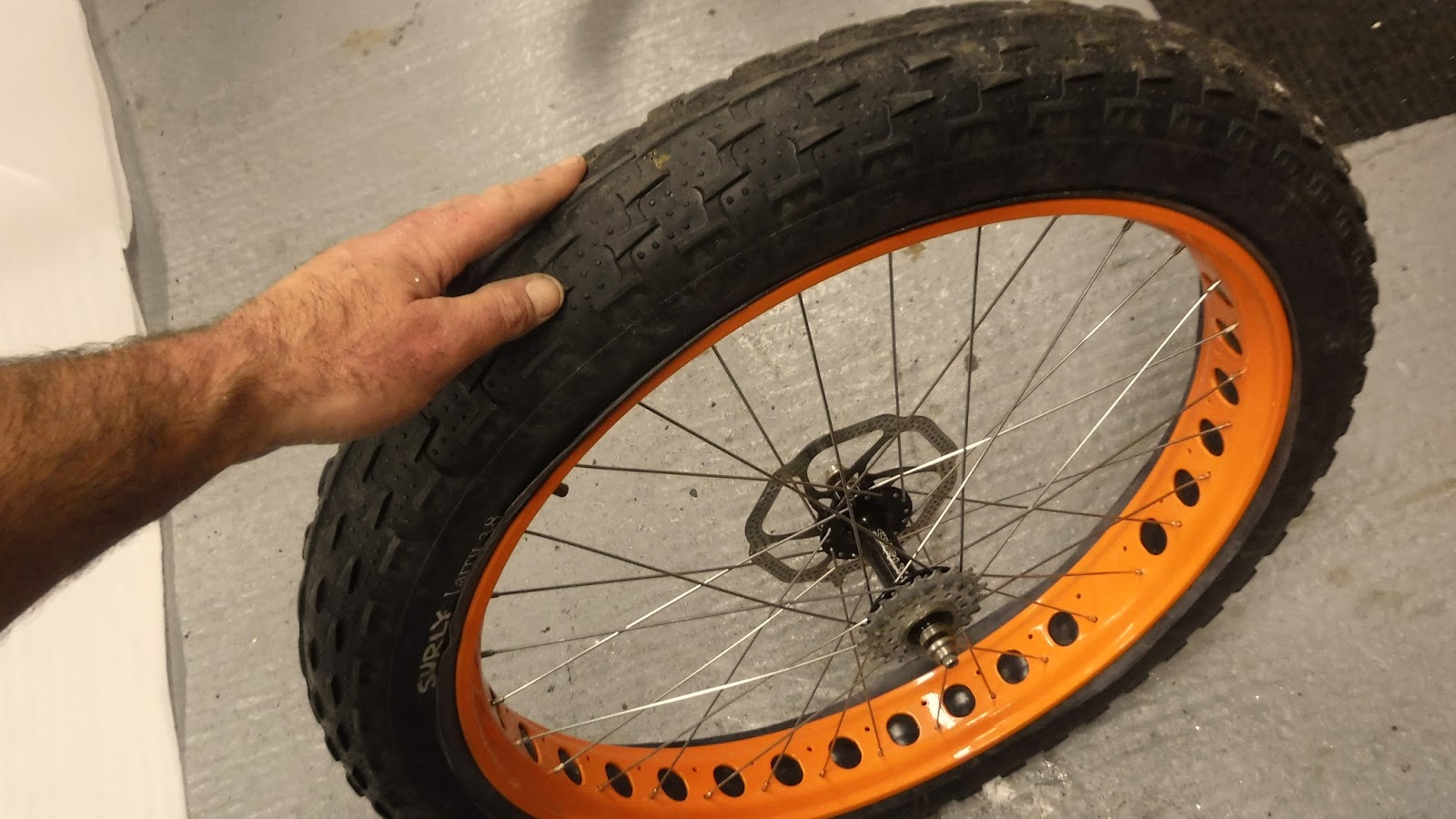 coastrider: Tubeless Tuesday; Ghetto `Split tube` tubeless with used tyres?