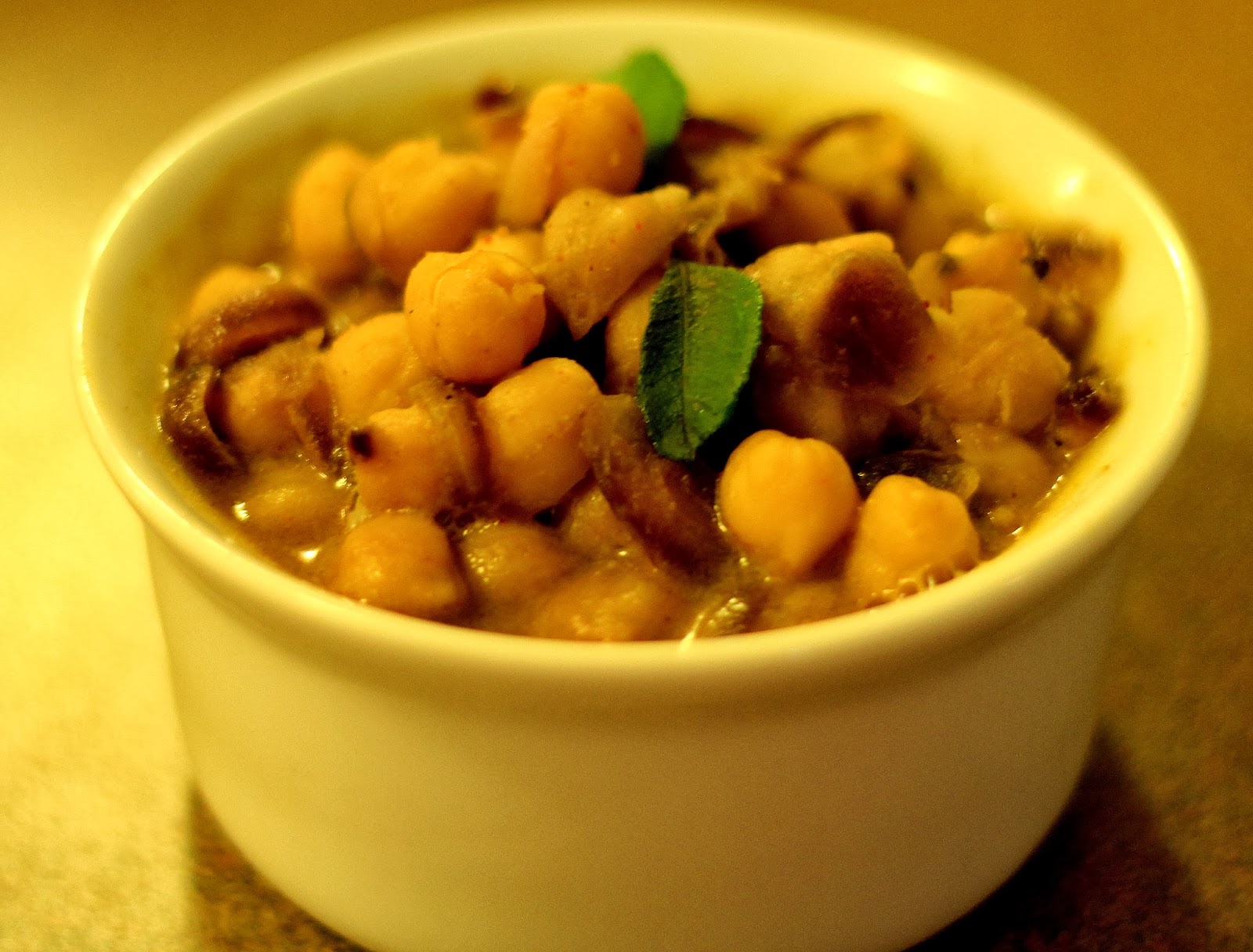 Avial: Kerala vella kadala curry with coconut milk