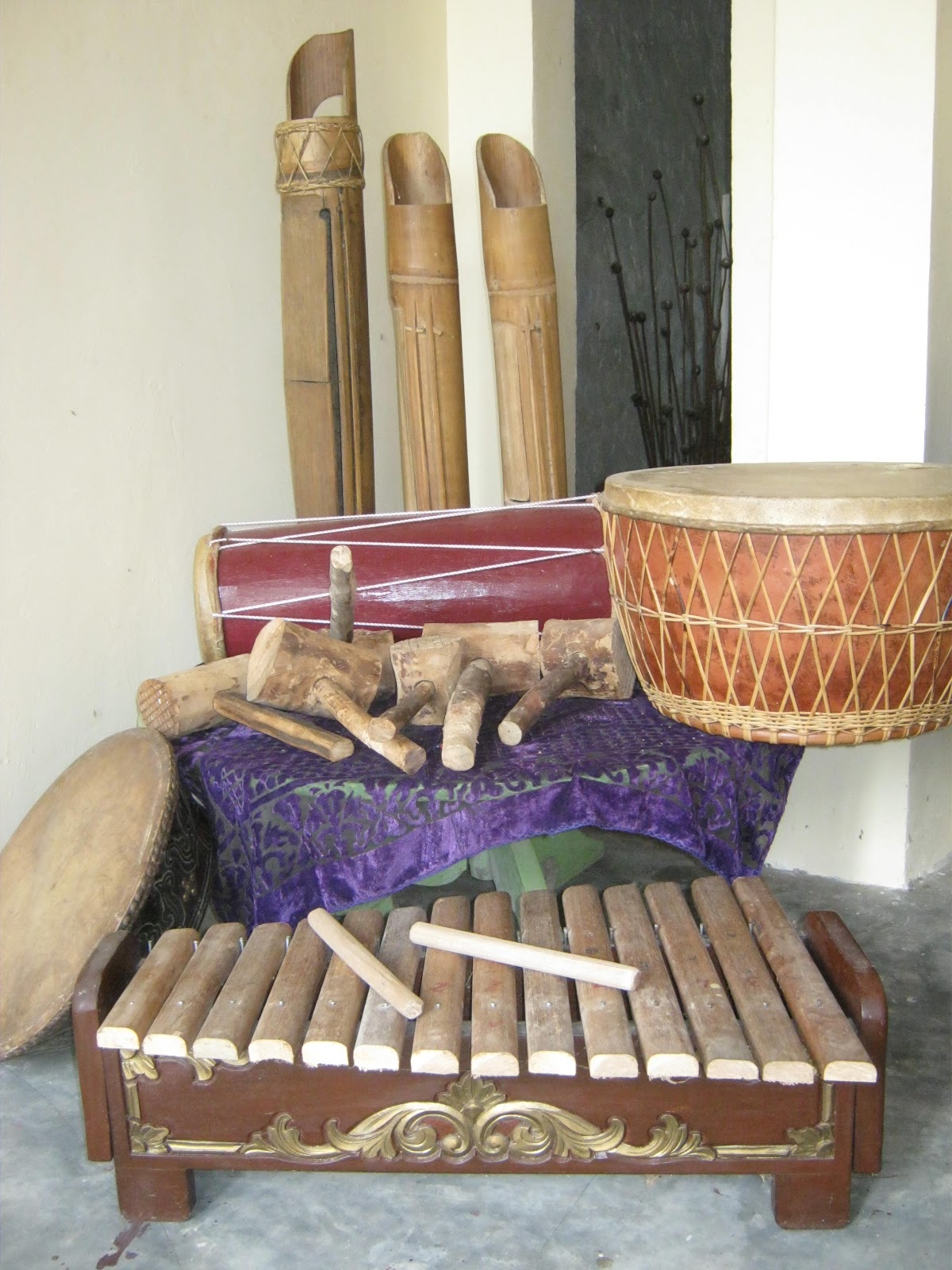 Azhar MJ_Jambi: ALAT-ALAT MUSIK TRADISIONAL MELAYU JAMBI