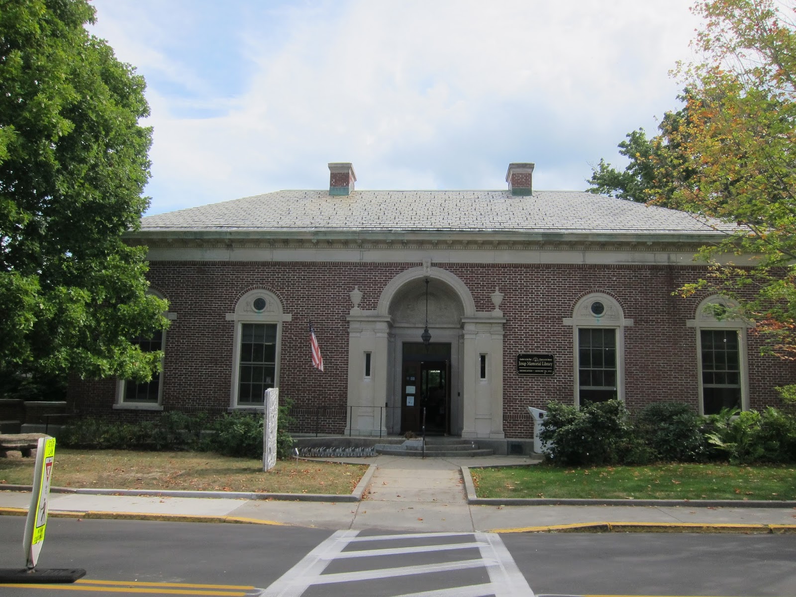 candidanimal: Amazing Small Town Libraries of Maine