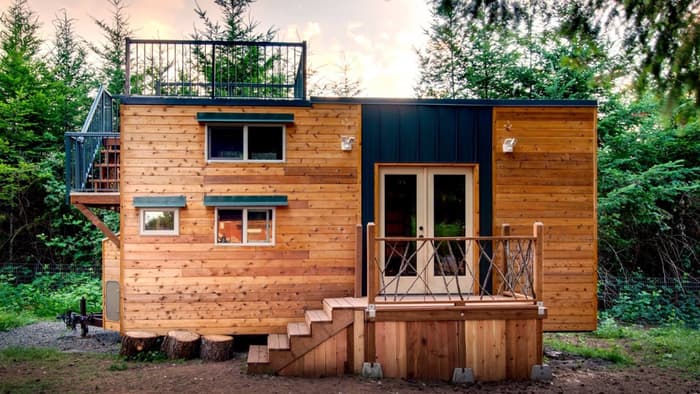 The Basecamp Tiny House (204 Sq Ft) [ TINY HOUSE TOWN ]