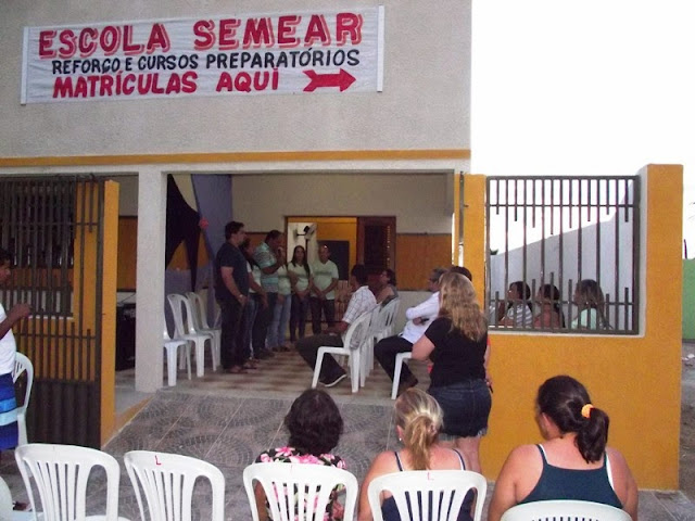 OLHAR CRÍTICO: IMAGENS DA SOLENIDADE DE INAUGURAÇÃO DA ESCOLA "SEMEAR"