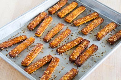 Baked Sesame Tofu Sticks with Peanut Butter and Tahini Sauce - Kalyn's ...