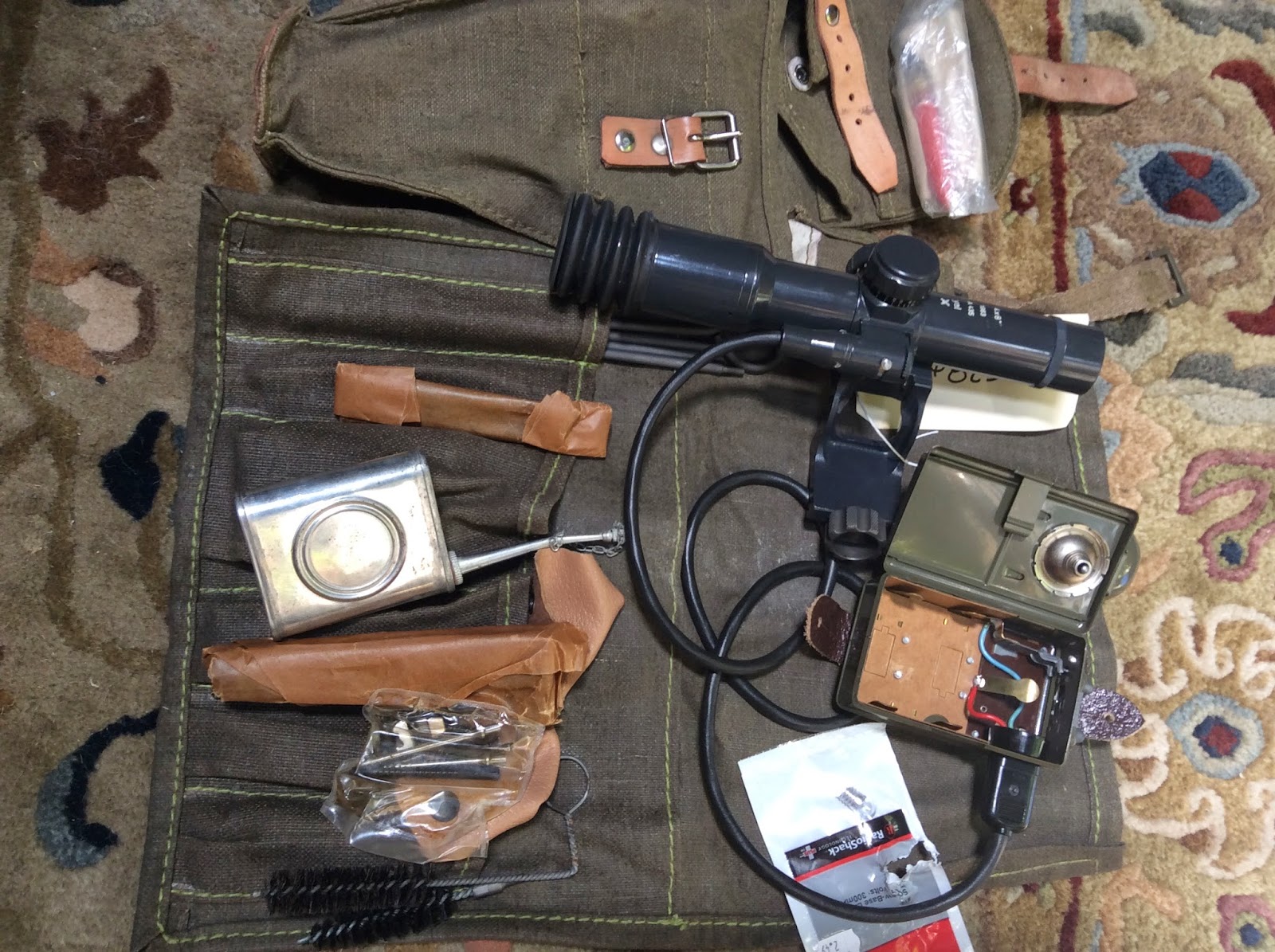 Universal Machine Gun Model 59 (UK Vzor 59): UK59 Accessory Package ...