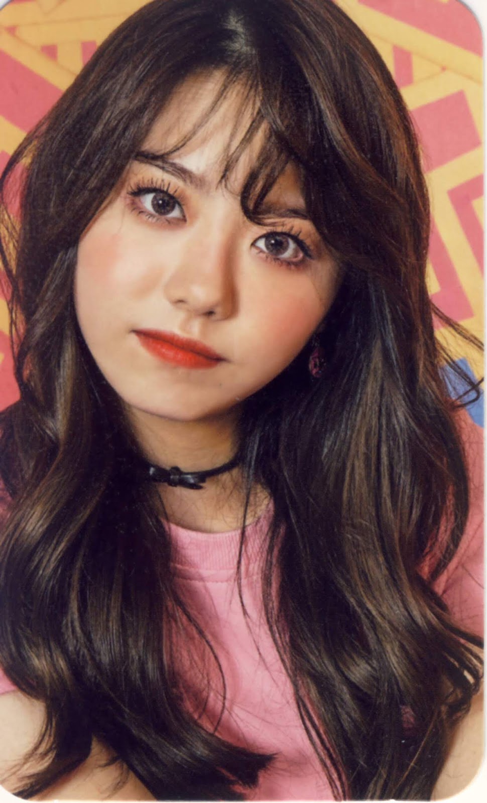 kpop scans: Sohye ( I.O.I. ) - Miss me ? photocard + autograph