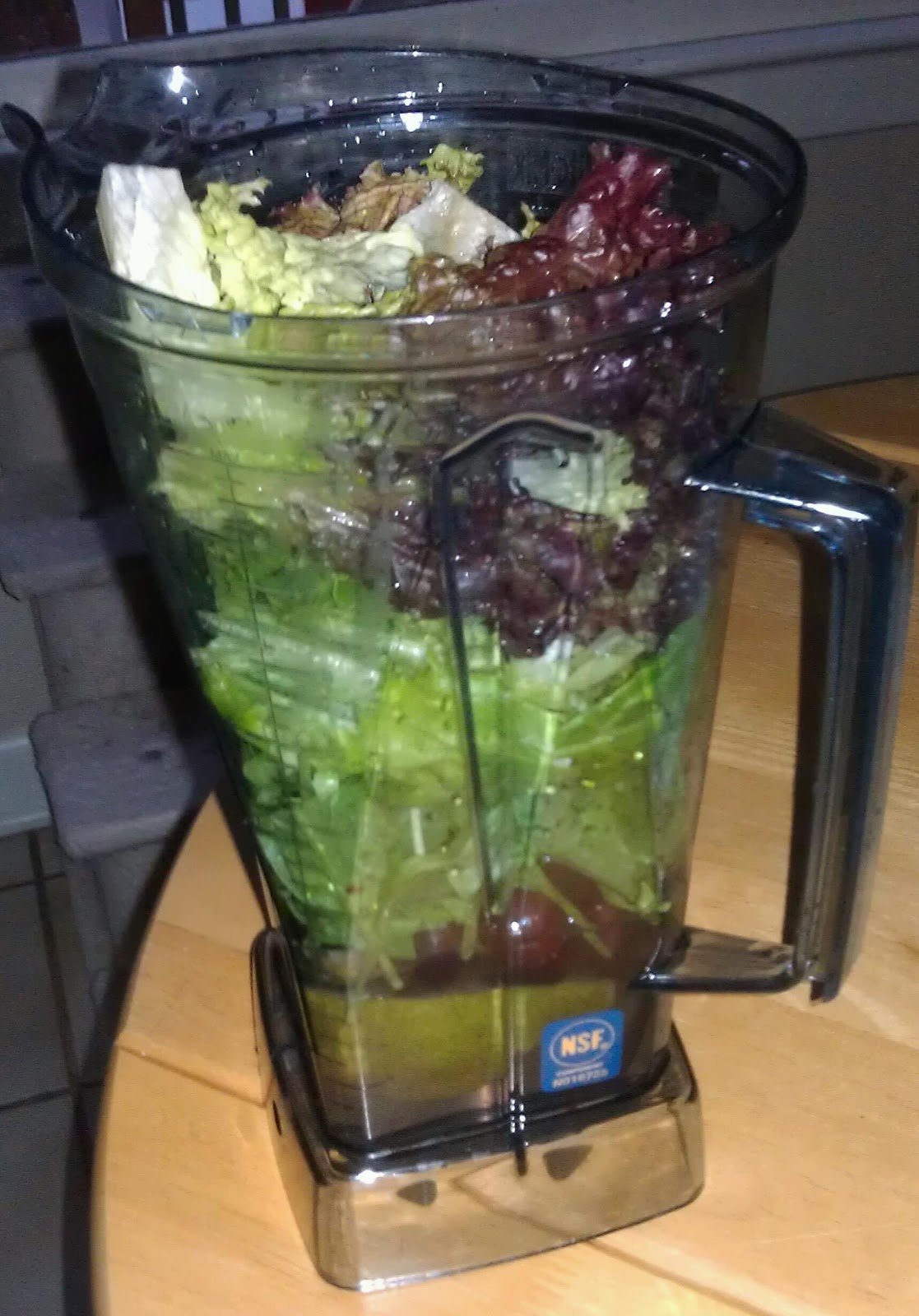 The Veritable Vitamix: TGIF Green Smoothie