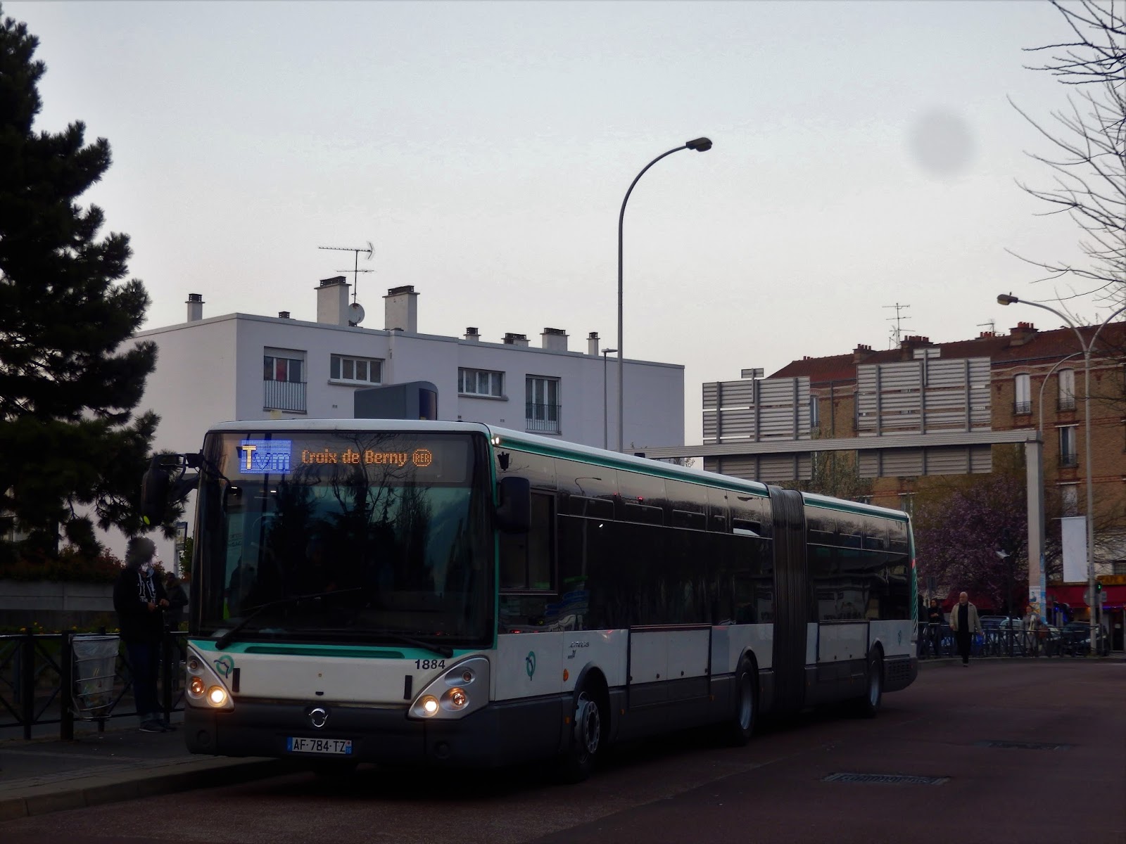 Les Mercedes Benz Citaro GC2 arrivent sur la ligne BHNS TVM (Trans Val ...