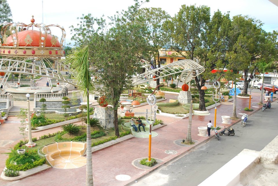 Visita Hato Mayor: Parque Municipal de Hato Mayor "Mercedes de la Rocha"
