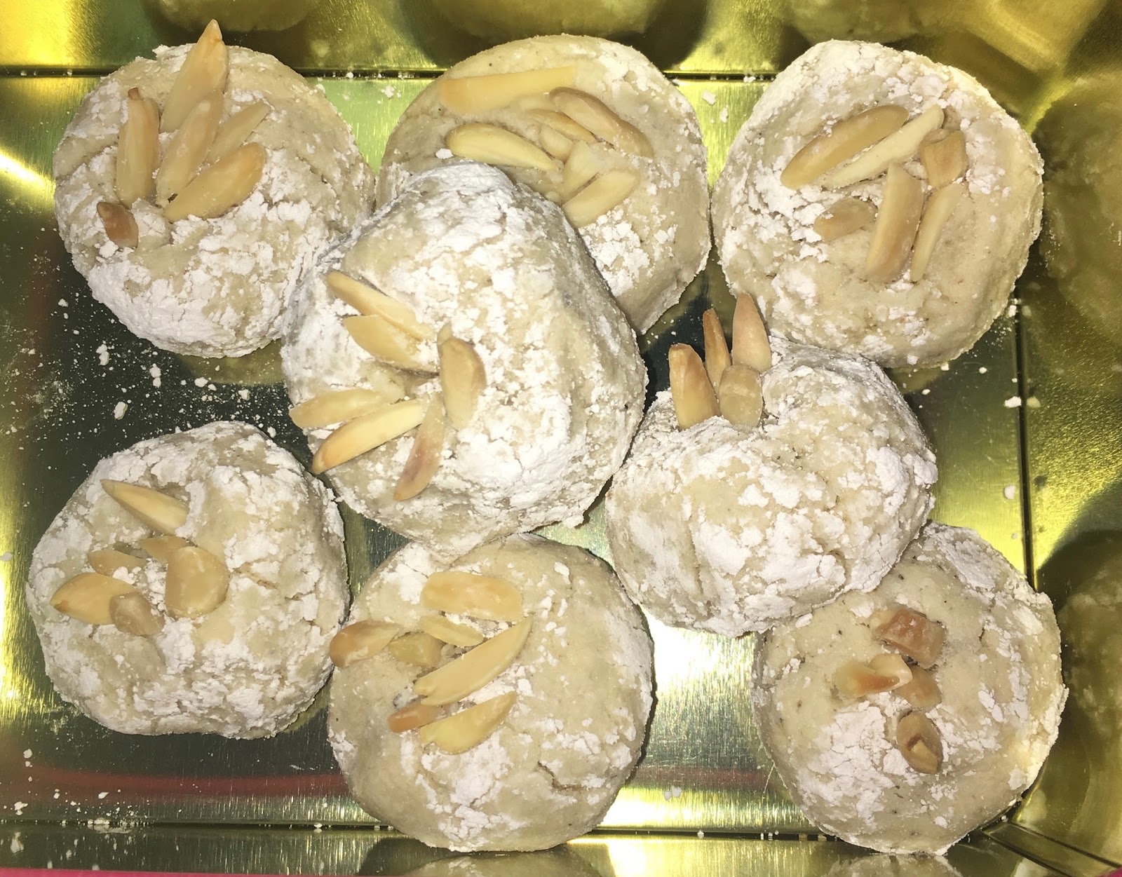 Cotton Candy Fro: Kulche Badami (Afghan Almond Cookies)