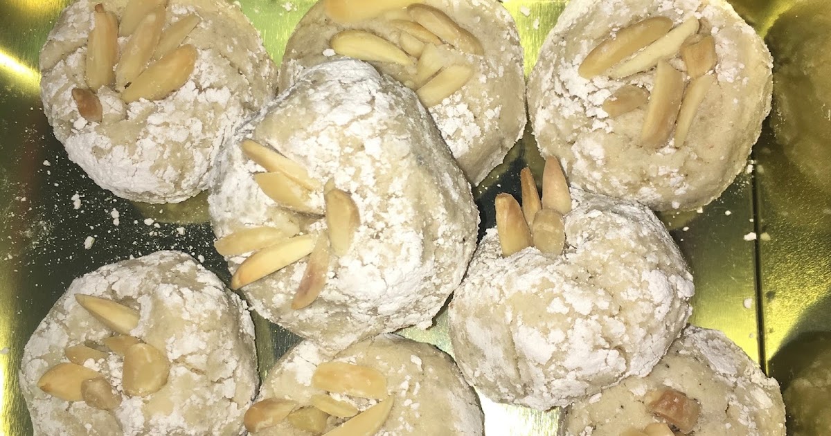 Cotton Candy Fro: Kulche Badami (Afghan Almond Cookies)