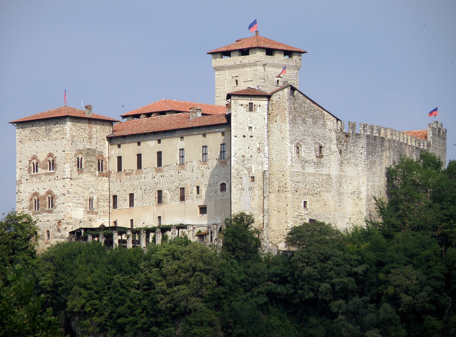BLOG CASTELOS & CIA.: PALÁCIO BORROMEO ( Itália ).