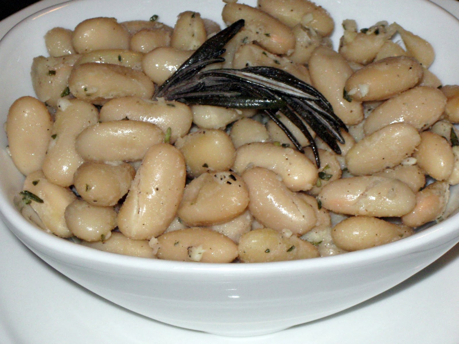 Hungry Couple: White Beans with Garlic and Rosemary
