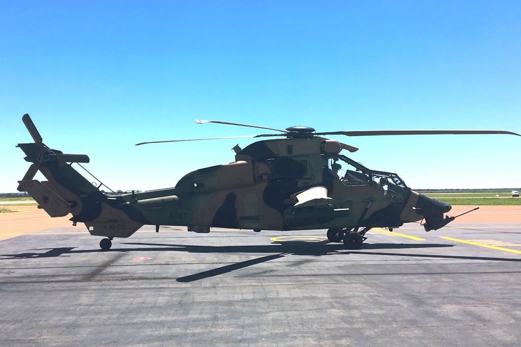 Central Queensland Plane Spotting: Australian Army Eurocopter (ARH ...