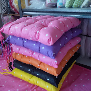 Bantal Duduk: bantal duduk besar