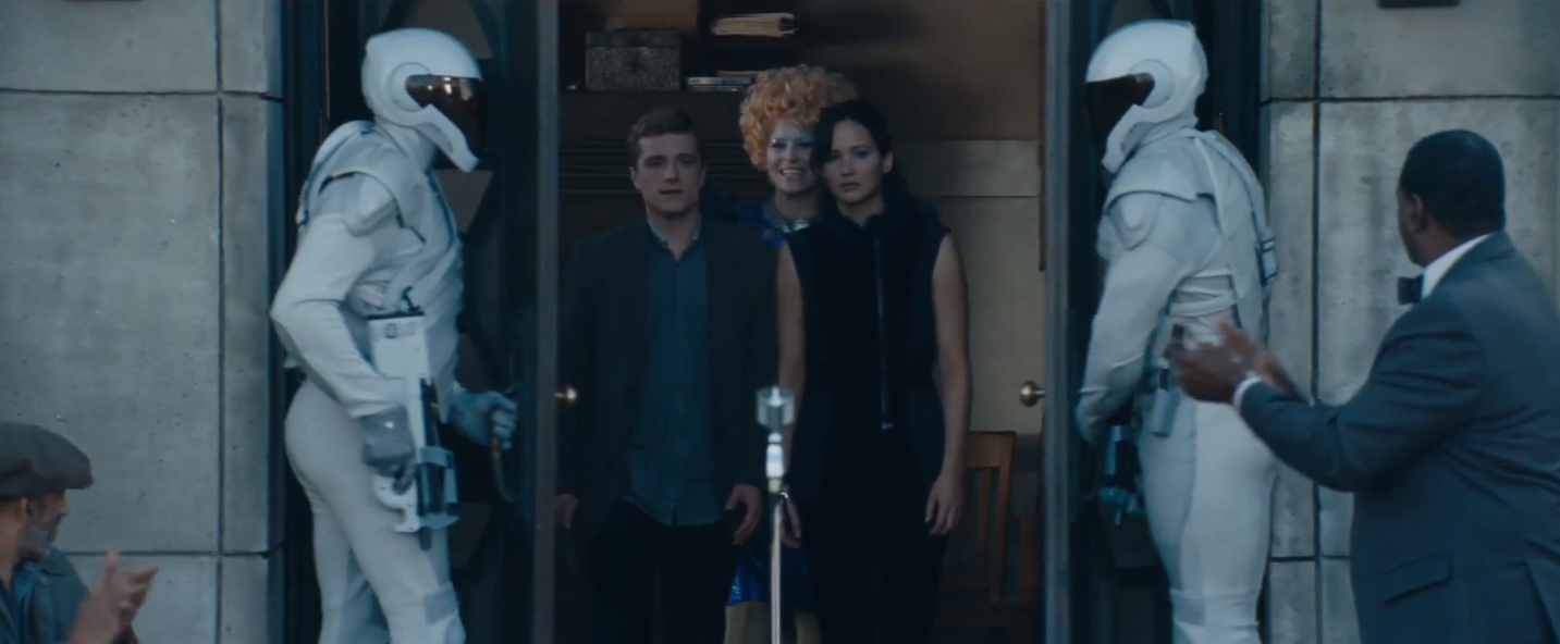 Jennifer Lawrence Fansite: Catching Fire Teaser Trailer Screencaps