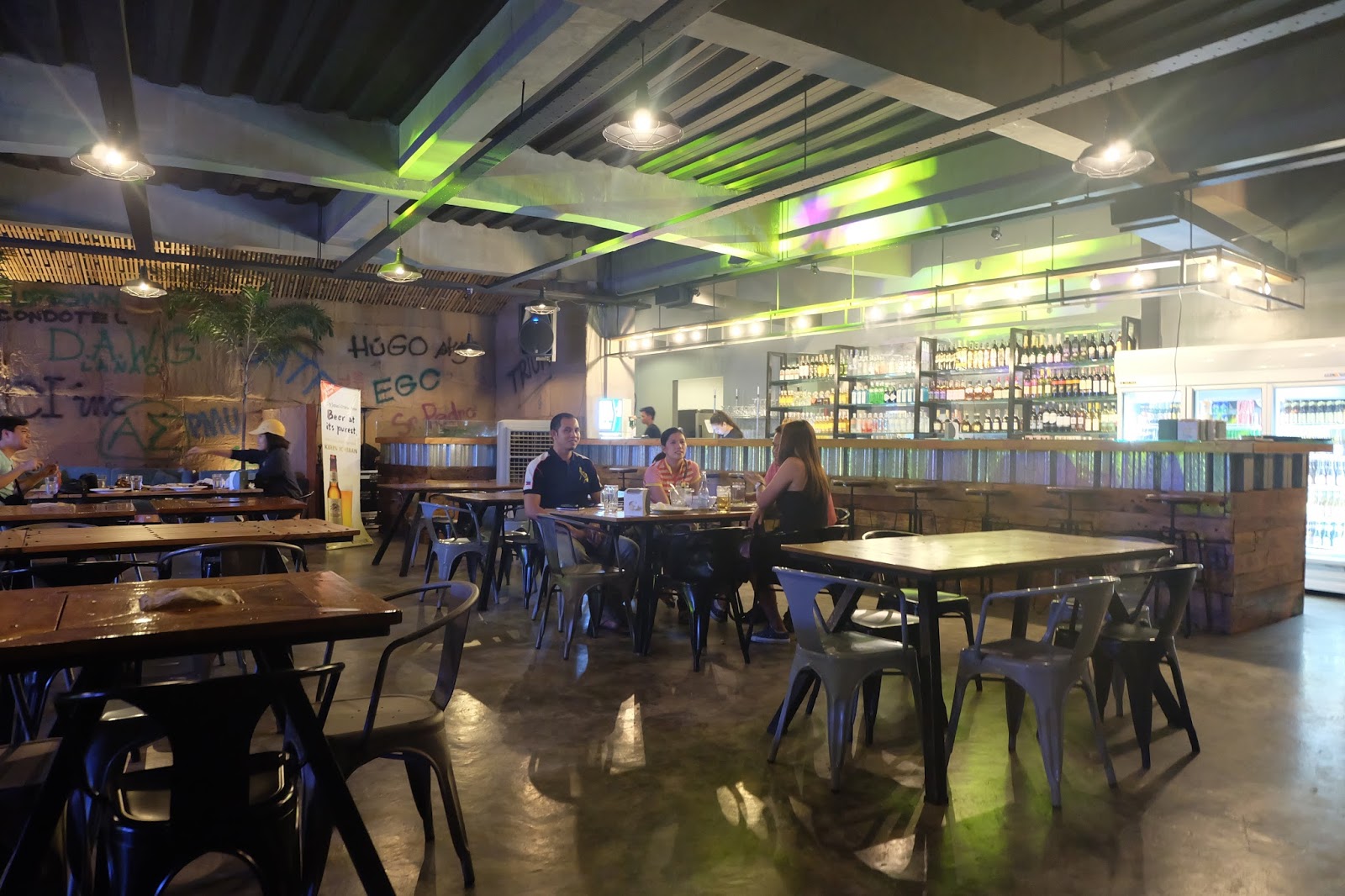 HUGO SKYE LOUNGE: A SWEET ESCAPE - The Panda Tries To Blog