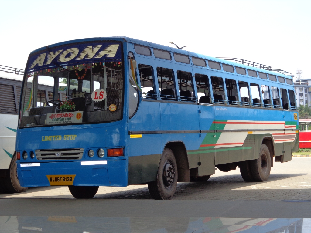 Buses in Kerala: October 2012