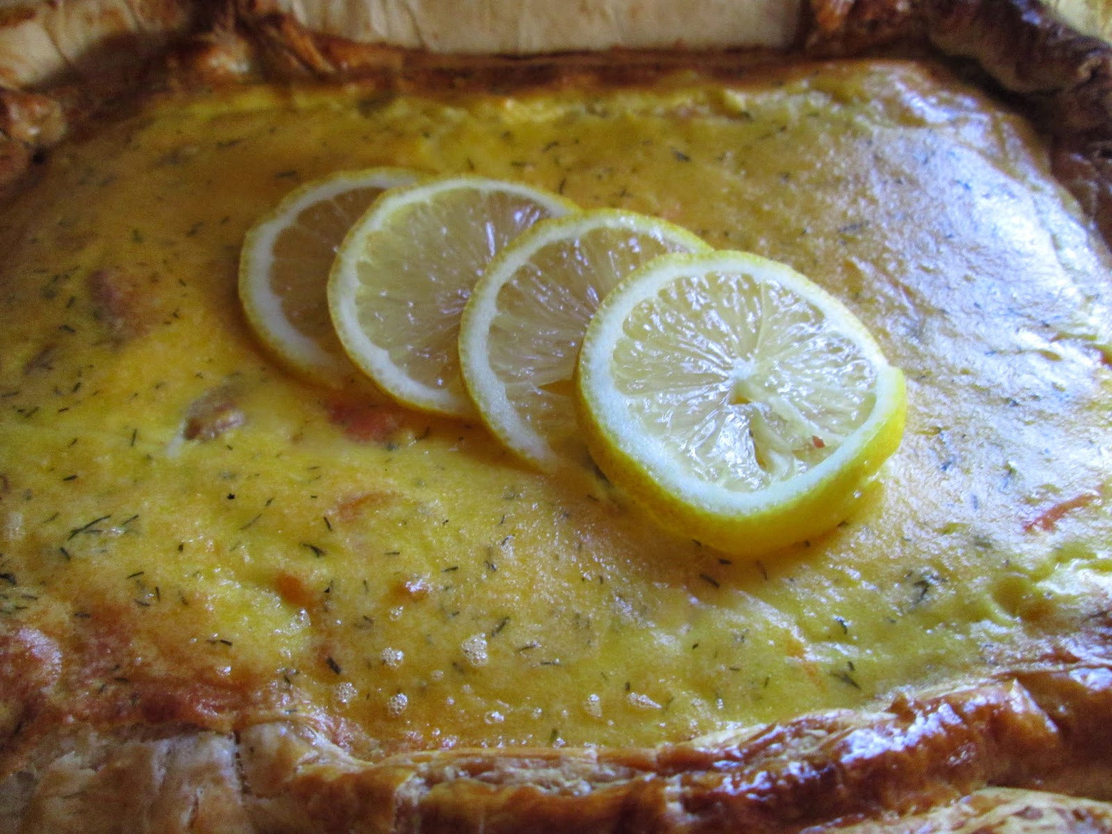 La Cuisine de Paqui: Tarta rústica de salmón y puerros