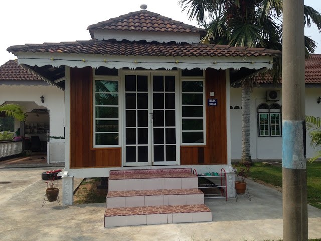 CEMARA RIVERVIEW CHALET - RUMAH RAKIT KUALA ROMPIN