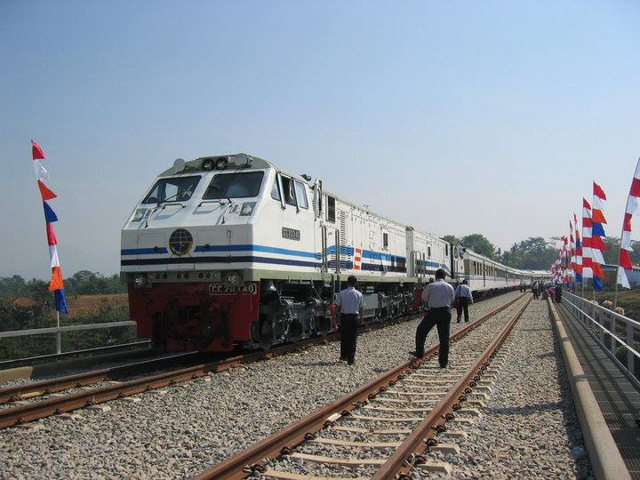 Kereta: Fact Unique of CC203