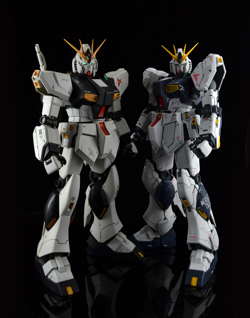 MG 1/100 nu Gundam and Ver. Ka comparison