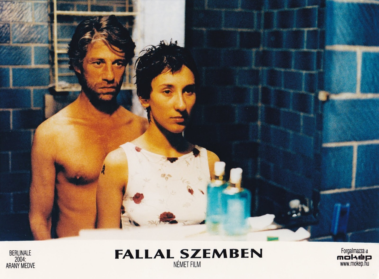 Régi Magyar Mozivitrines Fotók avagy Hungarian Lobby Cards: Fallal ...