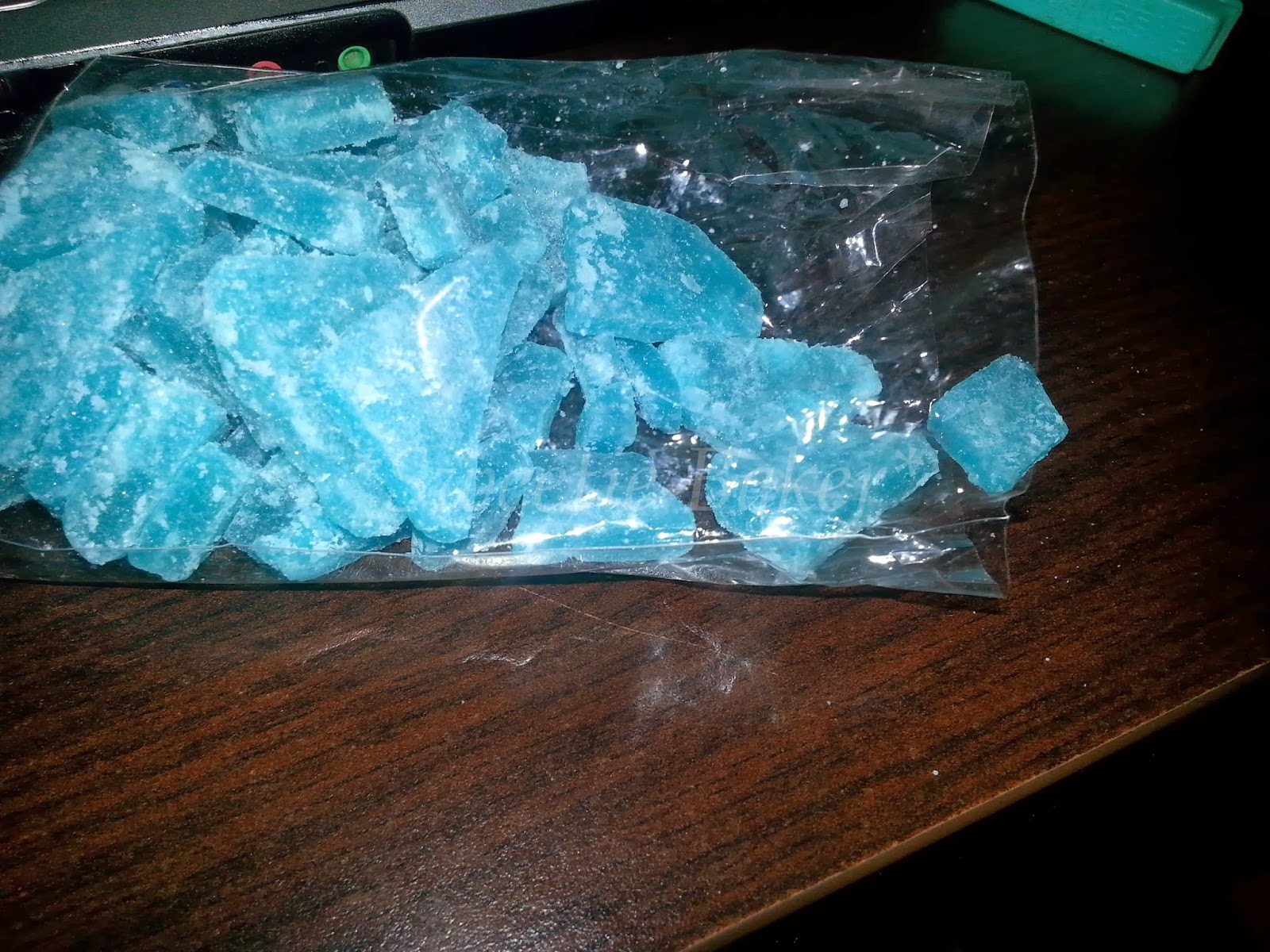 Sweetie Baker: Breaking Bad Cake and the Blue Meth recipe