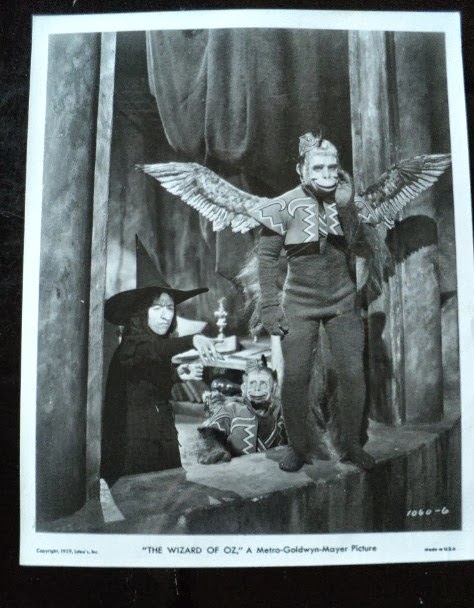 RETRO KIMMER'S BLOG: THE HISTORY OF THE FLYING MONKEYS OF OZ...