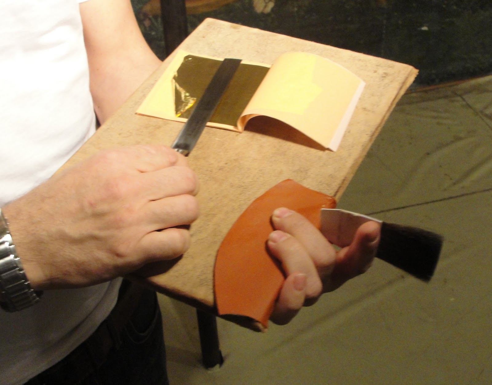 Atelier HISSIER, Art et techniques de la dorure à Versailles: La dorure ...