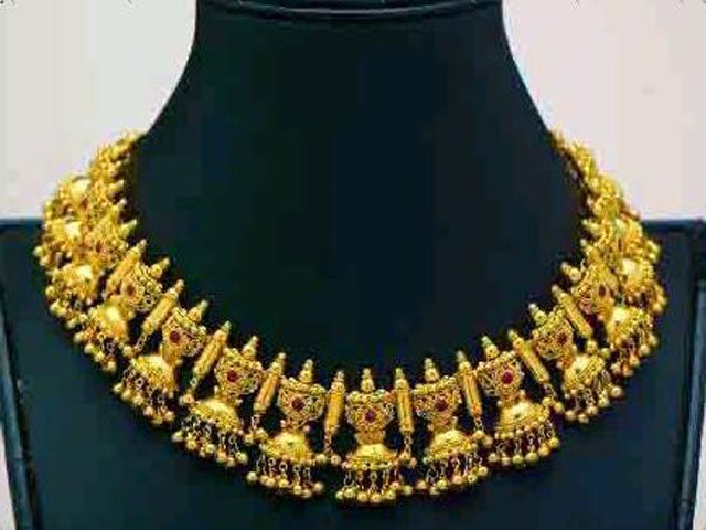 fashionjewellery: indian gold necklace designs