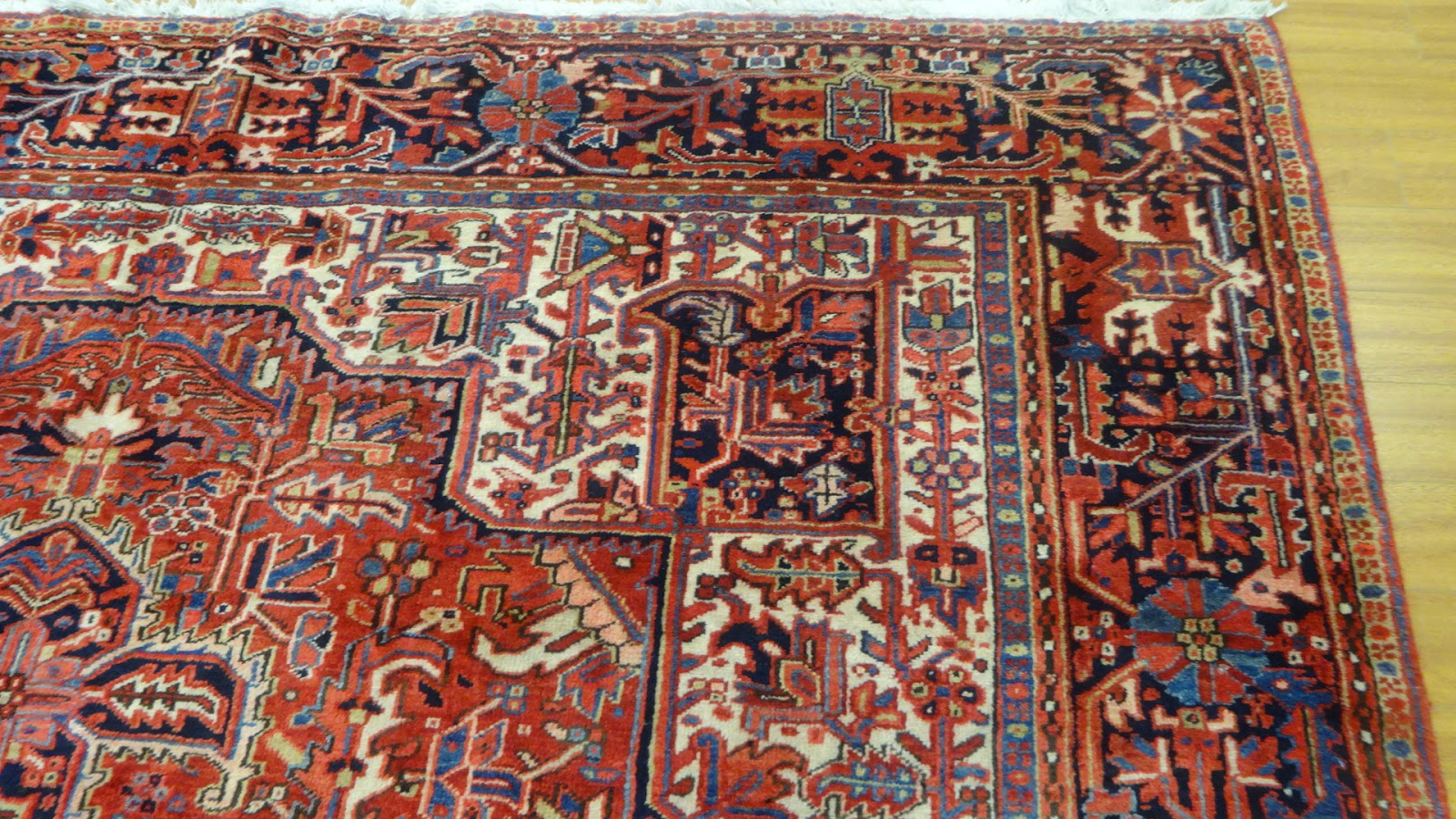 Rug Master: Persian Heriz Rug, Carpets