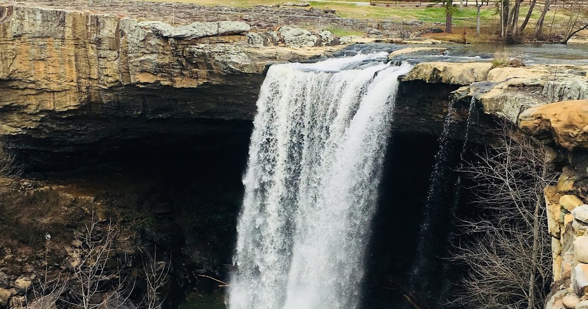 Beautiful Places: Noccalula Falls
