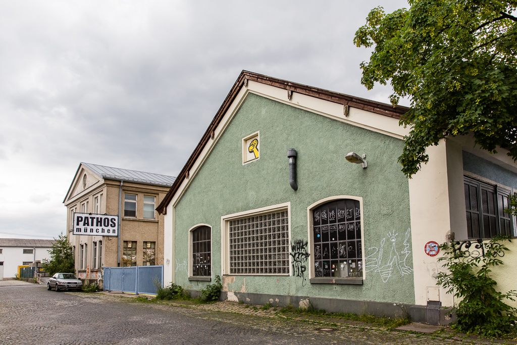 Kreativquartier, Jutier- und Tonnenhalle