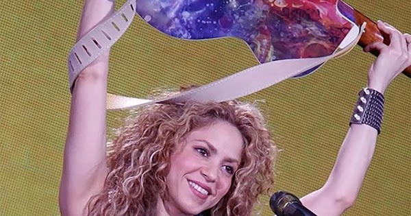 EnXclusiva: Shakira promociona un collar con un símbolo utilizado por ...
