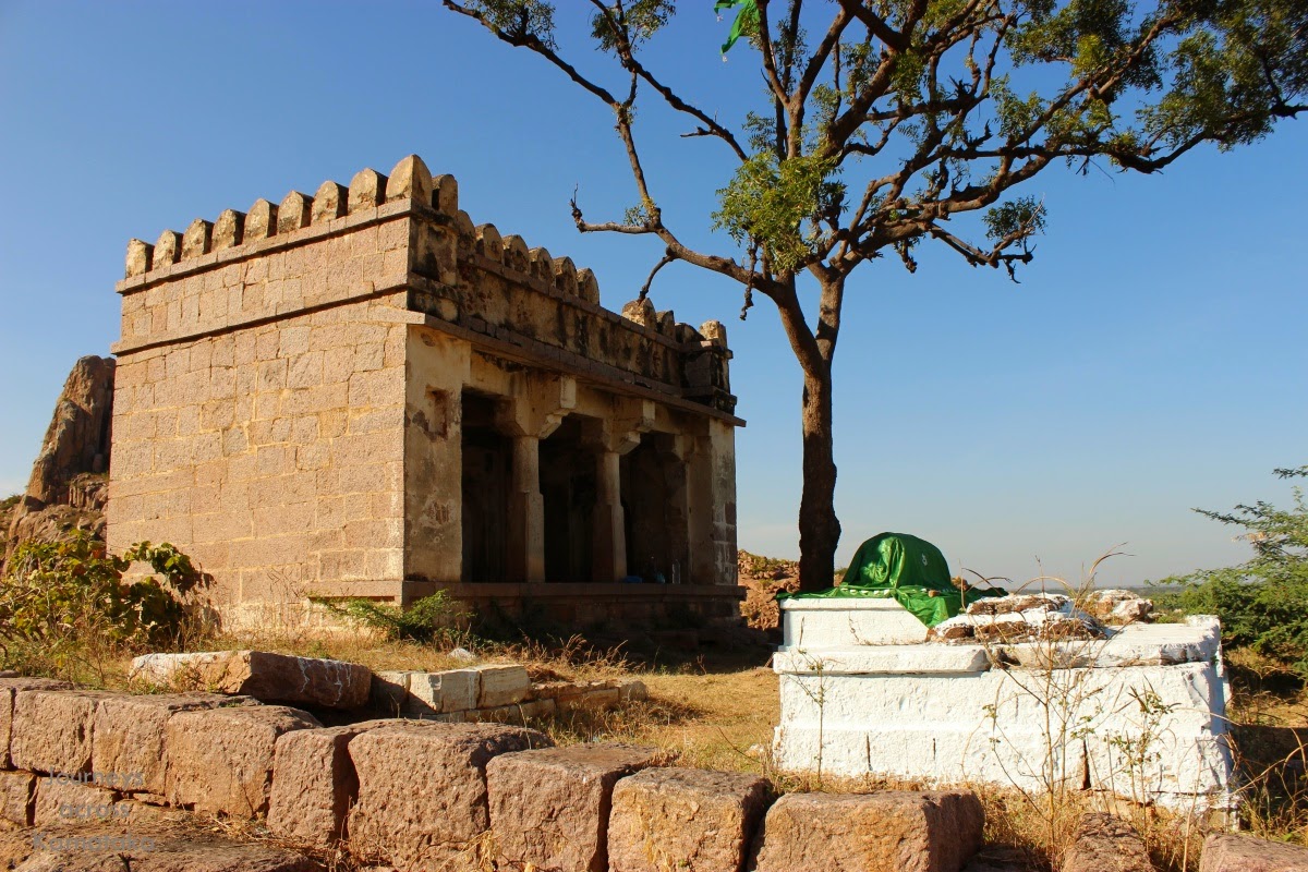 Journeys across Karnataka: Shahapur fort - part 1