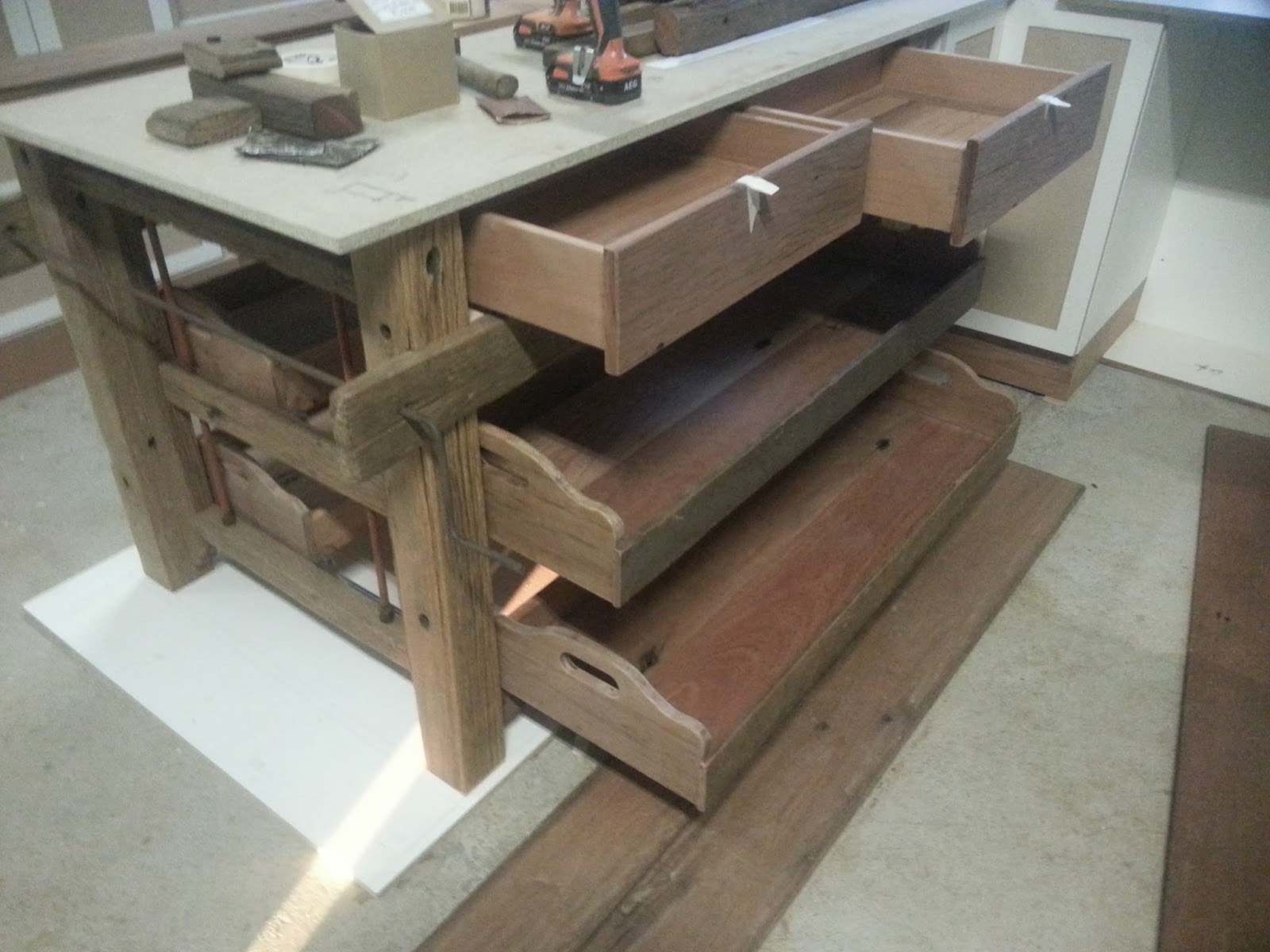 Carl Beadle's Brisbane Joinery mob 0408 989 907: Rustic Country