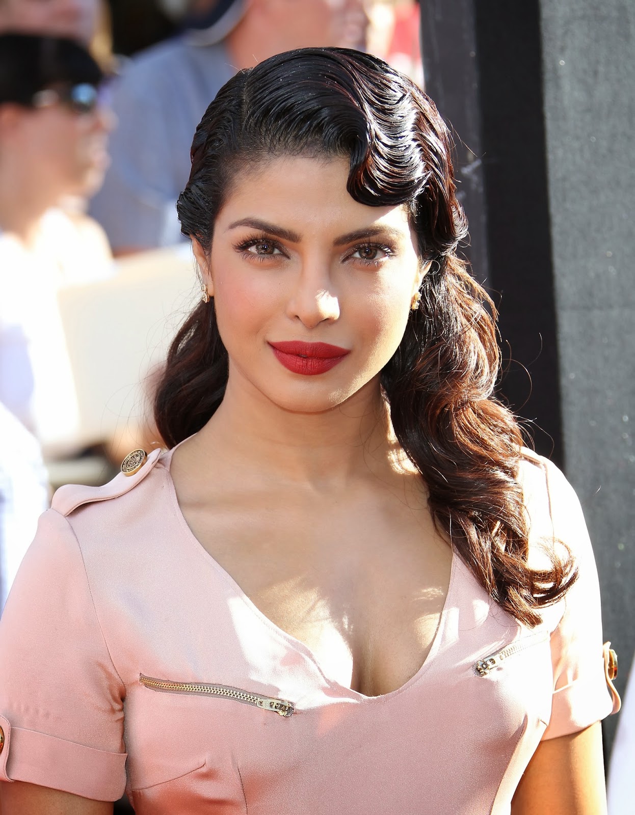 High Quality Bollywood Celebrity Pictures: Priyanka Chopra Super Hot ... High Quality Bollywood Celebrity Pictures: Priyanka Chopra Super Hot ...