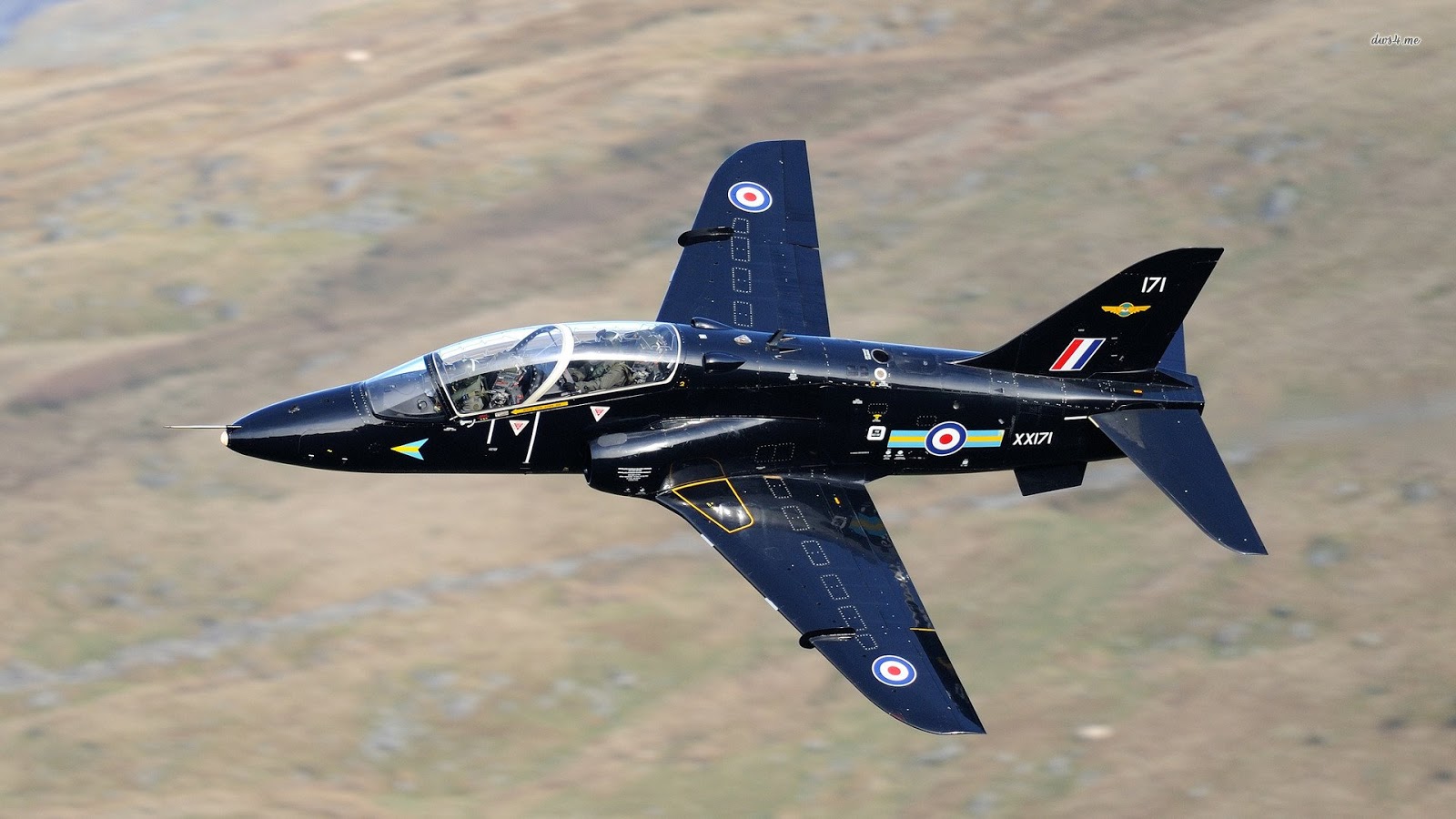 WARFARE Blog: BAe HAWK. O mestre falcão inglês.