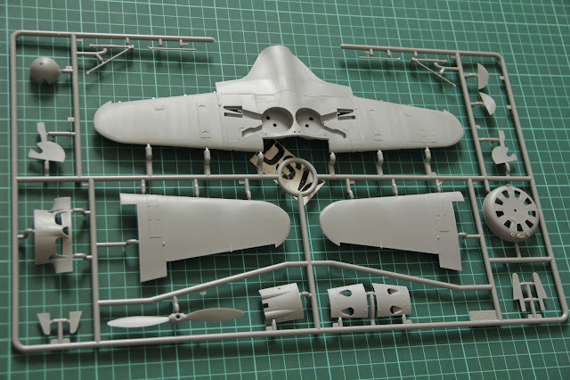 ICM 1/32 I-16 Type 28 (32002) - DetailScaleView