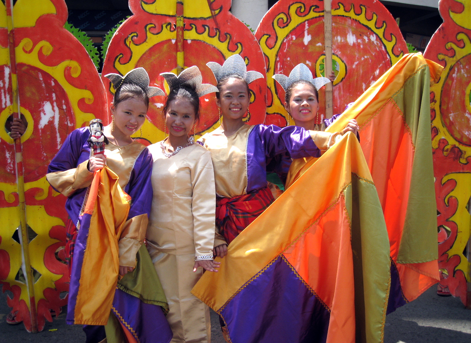 postcards from miss igorota: Miss Iggy's Davao Days