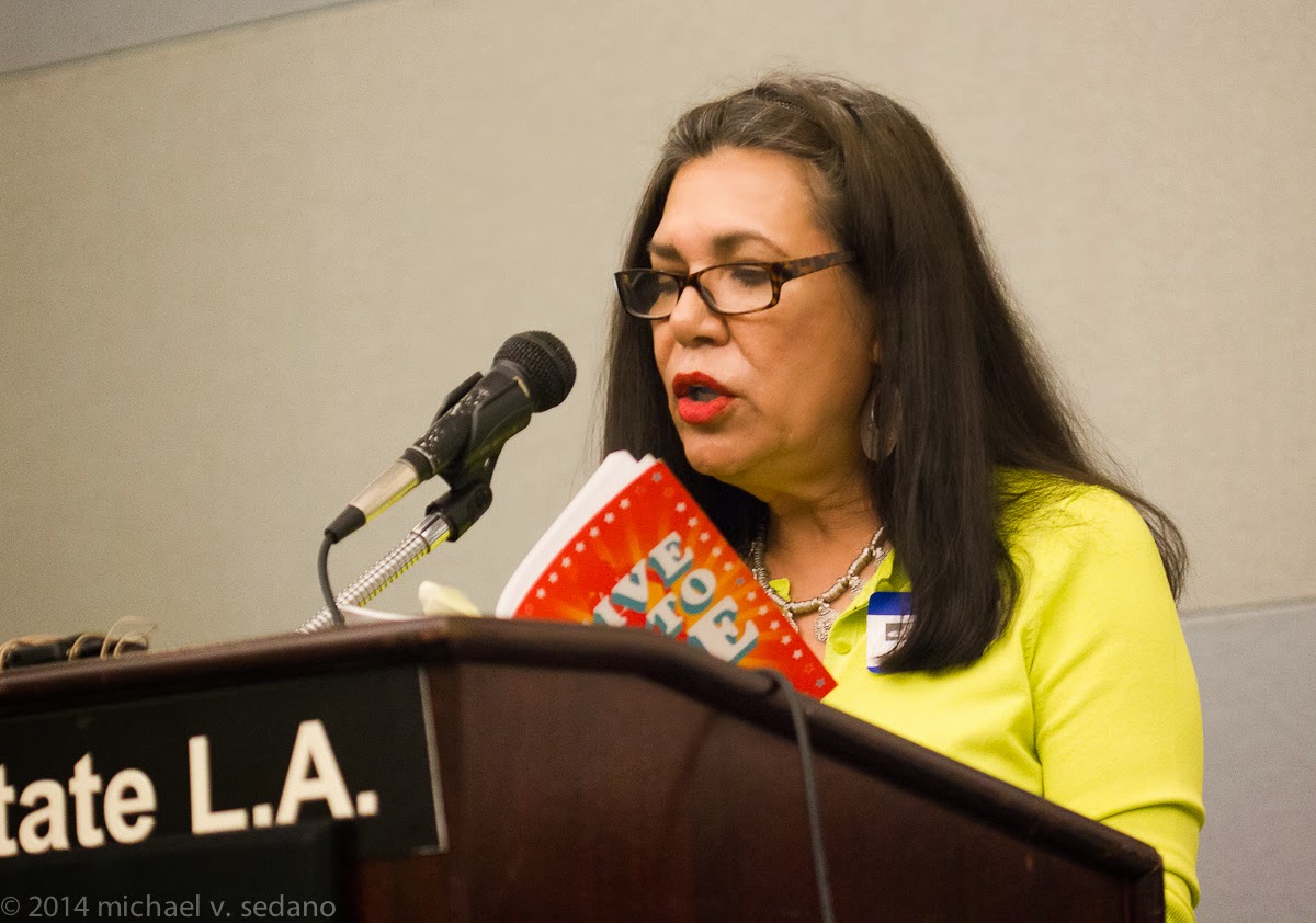 La Bloga: Latinos in Sci-Fi. Ana Castillo Reads Give It To Me. Rudolfo ...