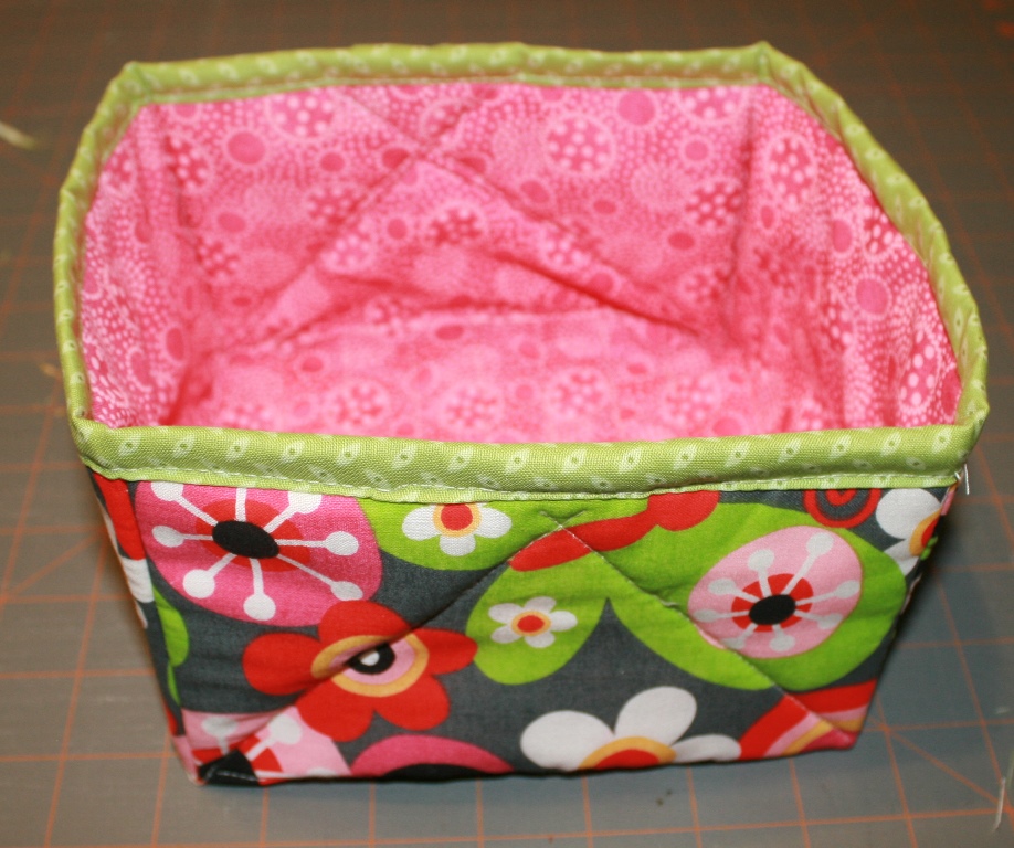 Buzzing and Bumbling: Snack Tray or Basket Tutorial