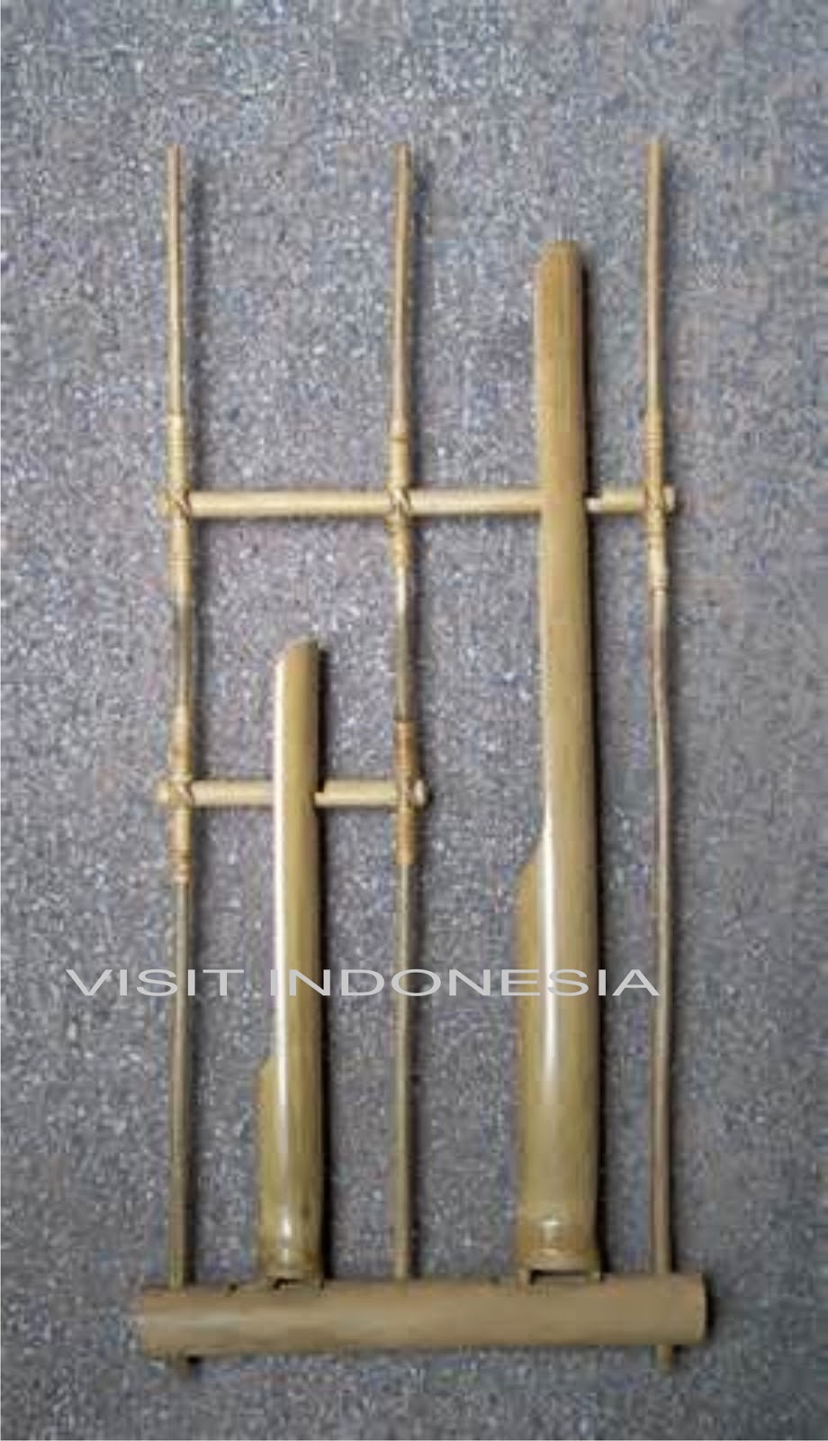 culture of INDONESIA: Indonesian traditional musical instrument