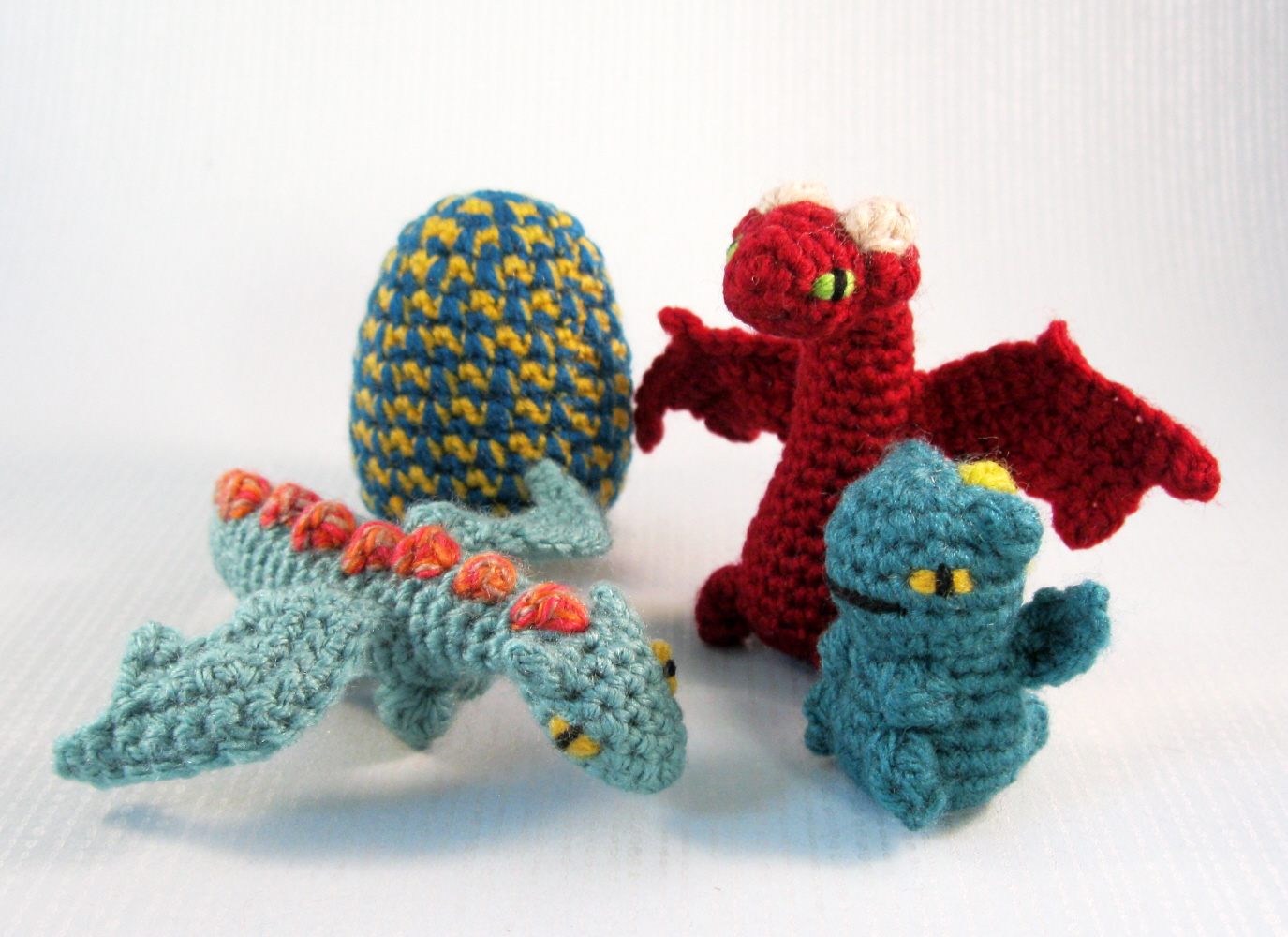 LucyRavenscar - Crochet Creatures: Mini Pets in Eggs - Dragon Hatchling ...